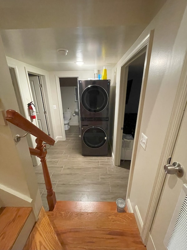 Spacious 4-bedroom Apartment With Ac, Wifi In Amazing Washington Dc - Washington, D.C.