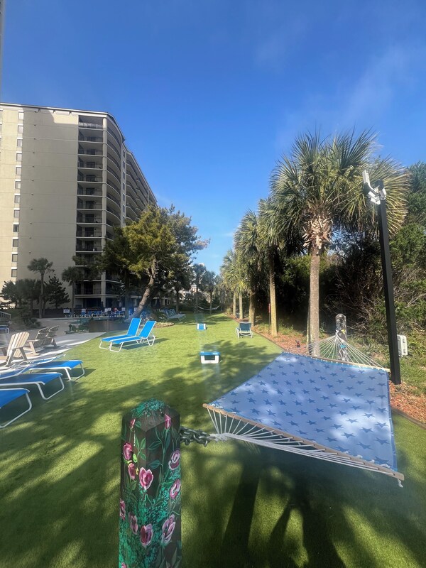 Oceanfront 16th Floor Efficiency, Awesome Amenities - Myrtle Beach, SC