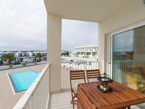 Senator Relaxing Escape-pool View - Costa Teguise