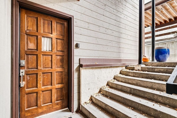 Beautifully Remodeled Condo In Perfect Location - Avon, CO