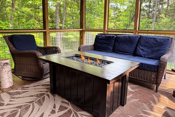 Private Dock/ Direct Snowmobile/ Atv Access - Greenville, ME