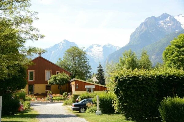 Camping 5 éToiles - Piscine  - Eeceff - Le Bourg-d'Oisans