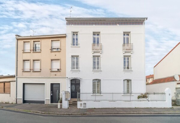 Vrbo Property - Bellerive-sur-Allier