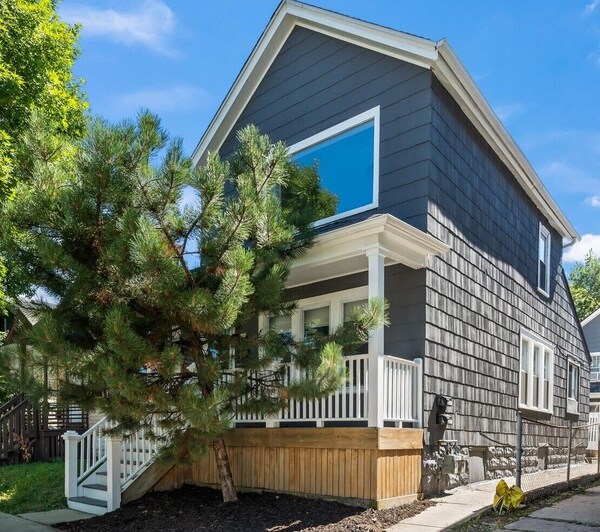 Whole House In Walker's Point - Milwaukee, WI