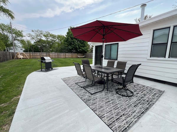 Wet Feet Retreat In East Tawas- Dog-friendly! - Tawas City, MI