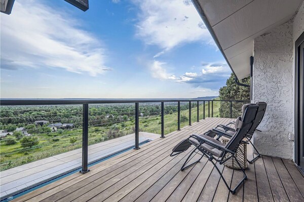 Stunning In-town Luxury Mountain Retreat - Boulder, CO