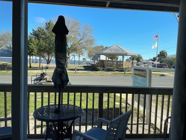 Cozy 1-bedroom Condo With Wifi, Ac In Enchanting Cedar Key - Cedar Key, FL