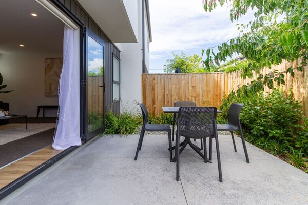 Beautiful Home Near Cbd Pet Friendly With Carpark - Lyttelton