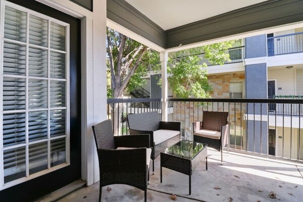Winter Modern Stay: Family & Corporate Friendly - Richmond, TX