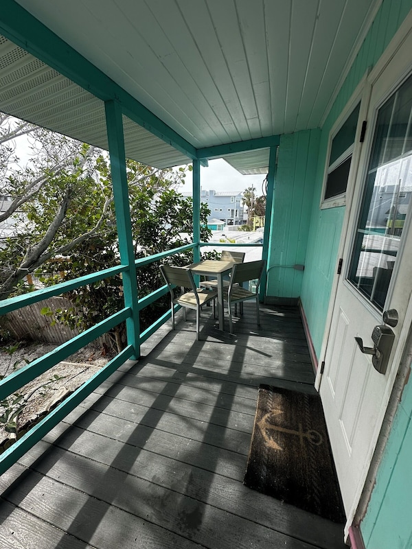 Experience The Passion Of Hospitality, Cleaning, And Good Location! - Anna Maria Island, FL