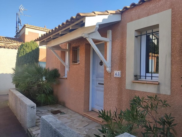 Villa 4/6 Pers Climatizada Con Piscina, Wifi Y Parking Cerca De La Playa - Gruissan