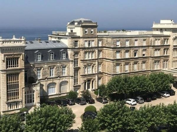 Dúplex Amplio Cerca Del Centro Y Playa, Parking Y Wifi Incluidos - Biarritz