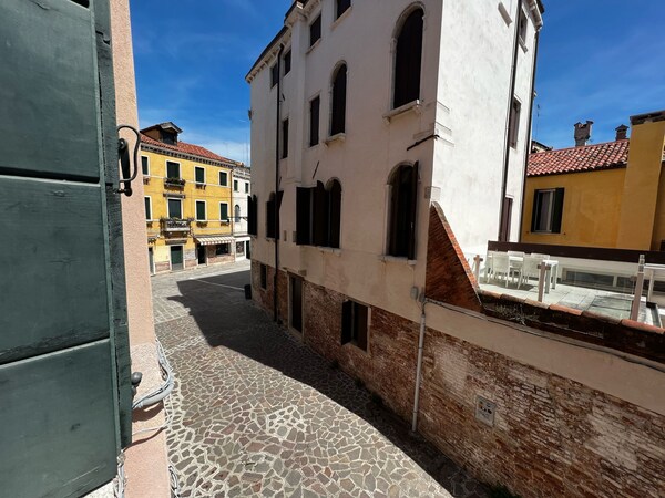Grand Appartement, 1 Etage, Près Des Galeries De L'académie Au Coeur De Venise - Venise