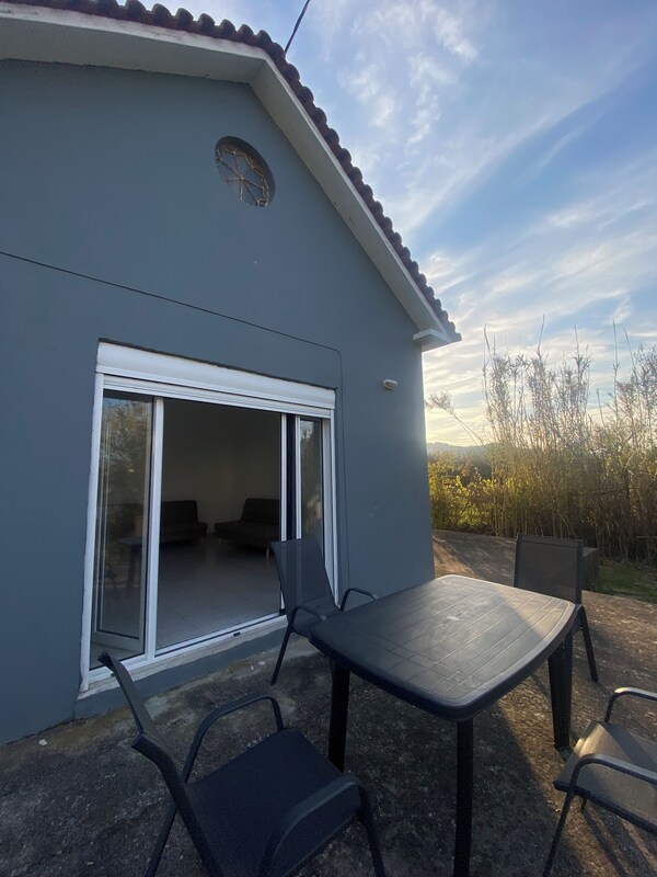The House Of Ilias , Next To The Beach - Лесбос