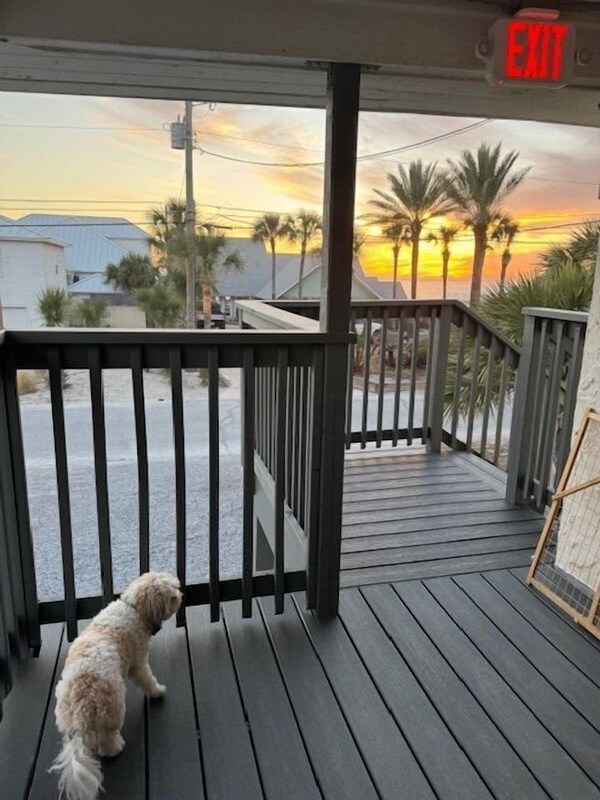 Monterey Motel - Beach Cottage 10 At Beach Access 8. Large Pool. Newly Remodeled - Panama City