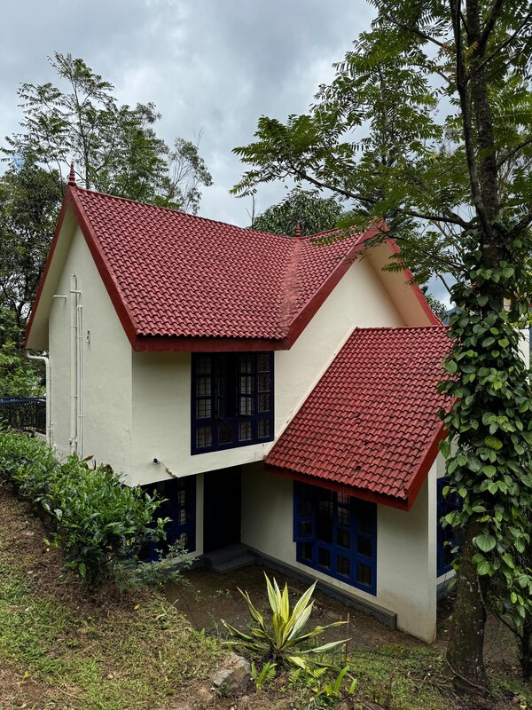 Cozy Plantation Estate Cottage/bunglaow - Kuttikkanam