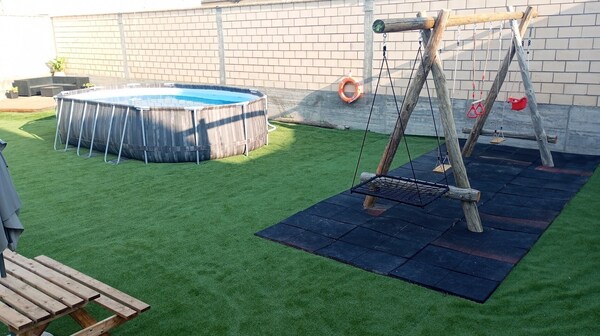 Home To Enjoy In Style !!!! Garden, Barbecue, Swimming Pool, Swings, Ping-pong. - Arguedas