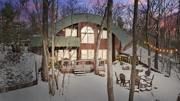 Sunset Burrow Retreat In Roscommon, Mi - Whole House, 3 Bed, 2.5 Bath! - North Higgins Lake State Park, Roscommon