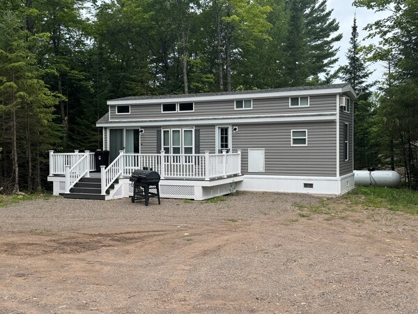 Cozy 1 1/2-bedroom, 4 Bed Tiny House With Gas Heat/ac, Wifi Atv/snowmobile - Wisconsin