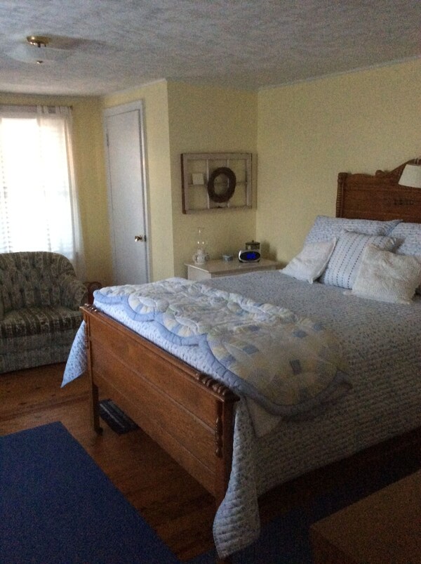 Charming 4-bedroom Farmhouse With Ac And Wifi In Music-filled Galax, Va - Galax, VA