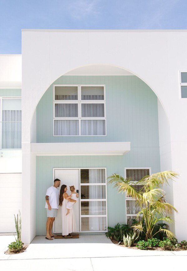 Olas Villa 3 | Med-style 3br + Plunge Pool + Beach - Stockton Beach, New South Wales