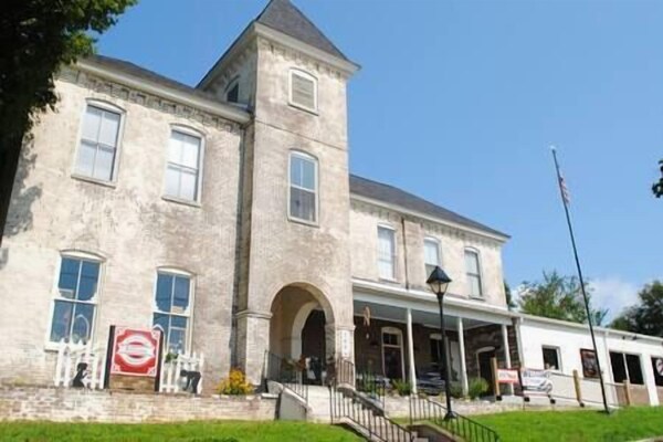 Branner Room, The Lodge At Old City Hall - Morristown, TN