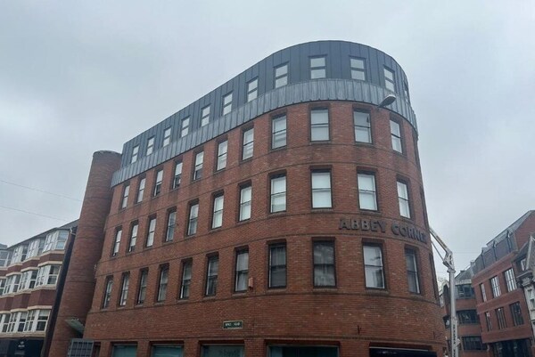Abbey Corner By Nivaas : One-bedroom Apartment - Non-smoking\n - Reading