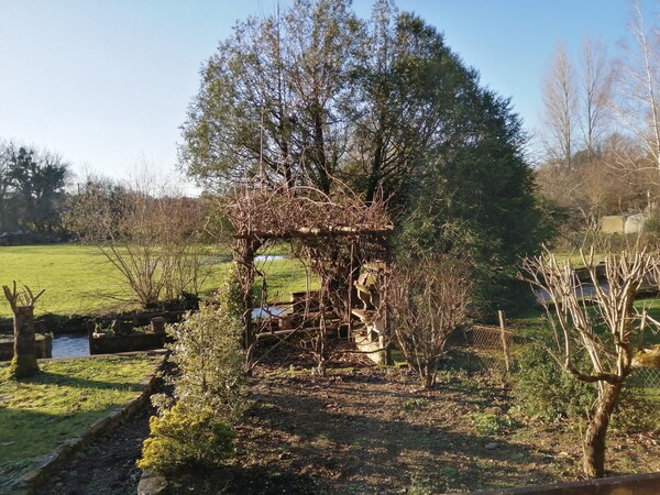 Charming Cottage On A Small River For Nature Lovers - Charente