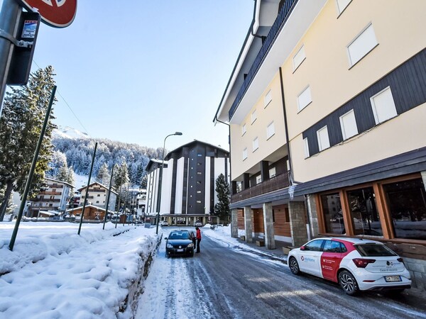 Beautiful Apartment For 4 People With Wifi, Tv, Pets Allowed And Parking - Madesimo