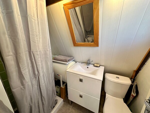 Acogedor Chalet Para 4 Personas, Vista Al Lago Matemale, Completamente Equipado - Mont-Louis