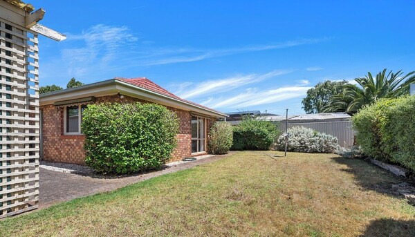Your Home Away From Home  Melton - Melton