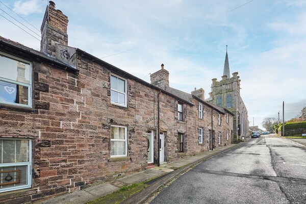 Host & Stay | Cheviot Street - Wooler