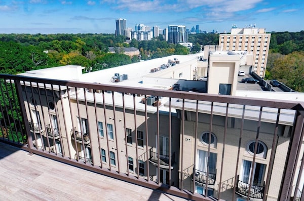 Rare! Xl Luxury Penthouse Buckhead / Midtown 2 Bed 2.5 Bath - Dunwoody, GA