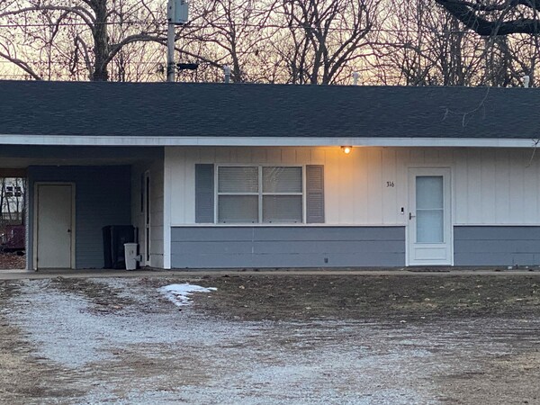Cozy 2 Bedroom Unit Close To Route 66, Joplin, And Downstream Casino - 캔자스