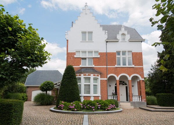 Beautifully Renovated Villa From 1925, Fully - Belgium
