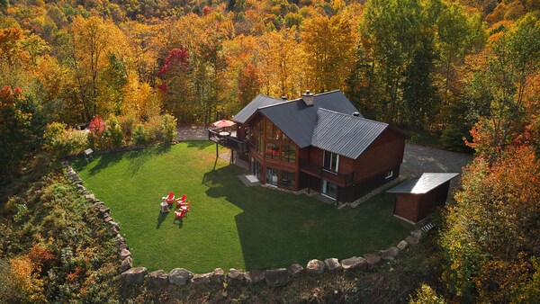 Escape To Serenity: Mountain-top Cottage With Stunning Lake Views In Harrington - Laurentides