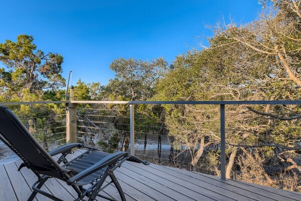 Modern 2-bedroom Loft In Austin W Pool, Hot Tub,fire Pit,goats,alpacas,chickens - Austin, TX