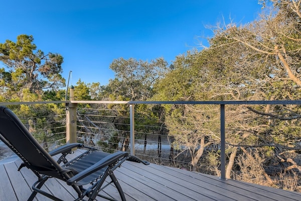 Modern 2-bedroom Loft In Austin W Pool, Hot Tub,fire Pit,goats,alpacas,chickens - Austin, TX