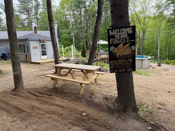 New! Juniper Retreat Pool+hot Tub - Laconia, NH