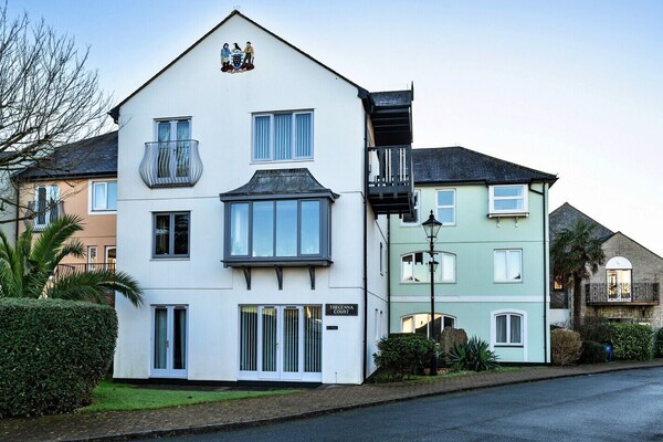 Finest Retreats - Tregenna Court - St Mawes