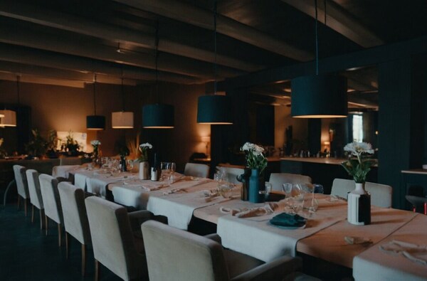Experience Exclusive Luxury At Arlberg Chalet In Oberlech - Lech