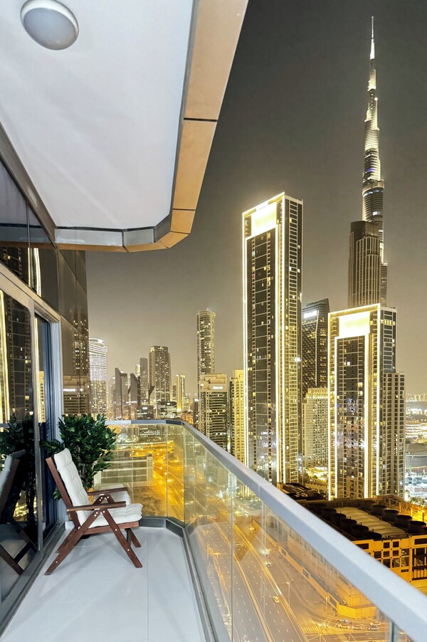 Lux 2br Apartment Paramount Hotel Dubai -Infinity Rooftop Pool Burj Khalifa View - Dubái