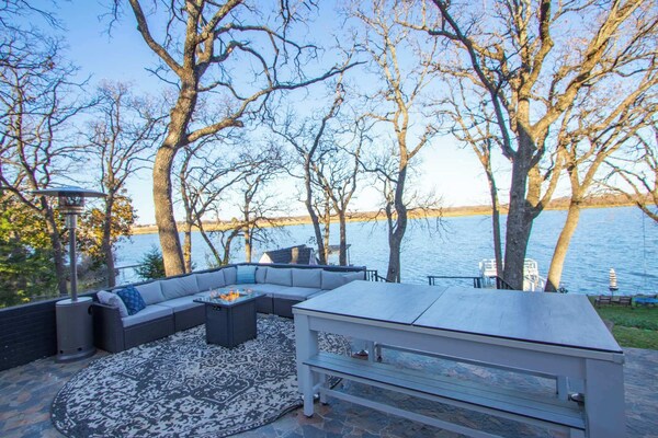 Lakehouse Retreat With Hot Tub - Burleson, TX