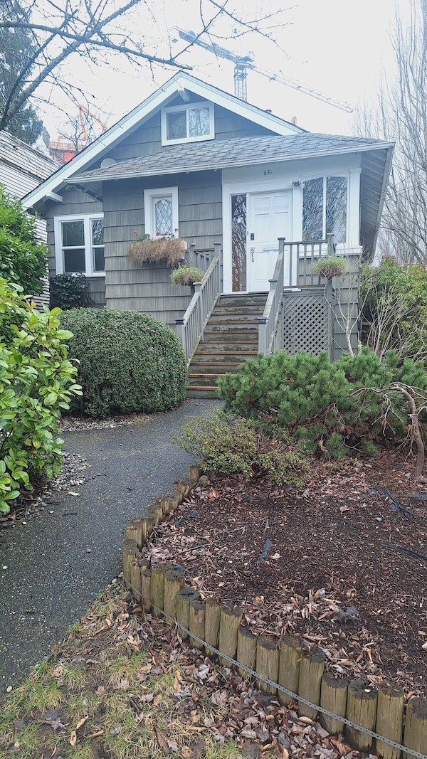 Older 3 Bedroom Home, Fully Furnished, Two Minutes To Marine Gateway Skytrain - Vancouver