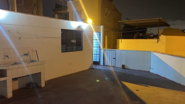 Cozy Entire House In Chorrillos With Garage.  Pet Friendly! - Lima