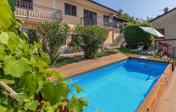 Amazing Apartment In Bregi With Jacuzzi - Abbazia
