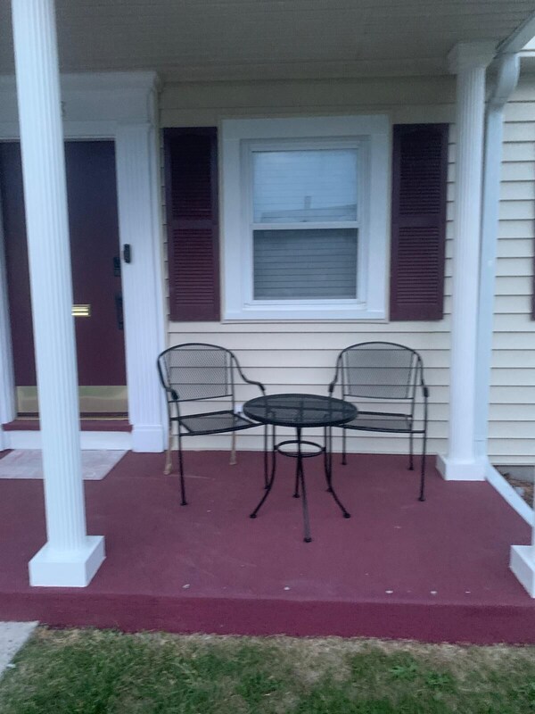 Charming 4-bedroom House With Ac And Wifi In Enchanting Hagerstown - Hagerstown, MD