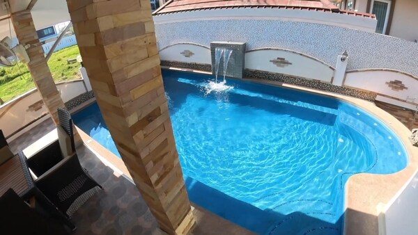 Beautiful Pool Villa 200 Meters From The Beach And The Beach Promenade 4 Bedrooms - Pattaya City