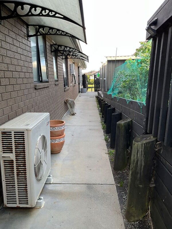 New Two B/room House  Attached To House - Tuakau