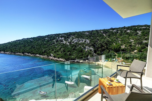 Villa By The Sea - Sevid
